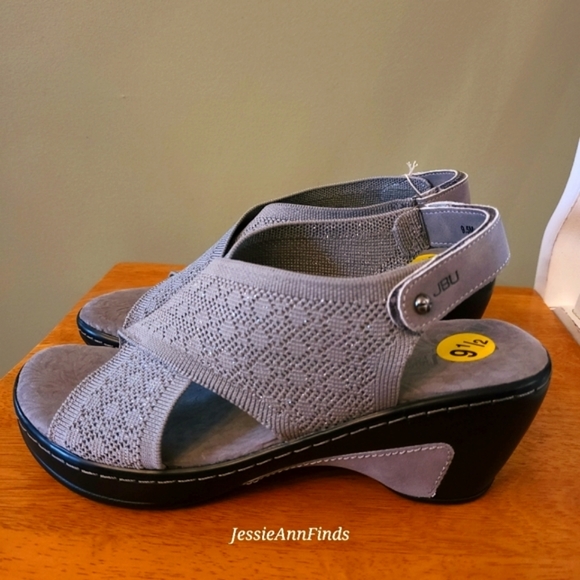 Jambu | Shoes | Nwt Jbu By Jambu Grey Shimmer Alyssa Cross Knit Wedge ...
